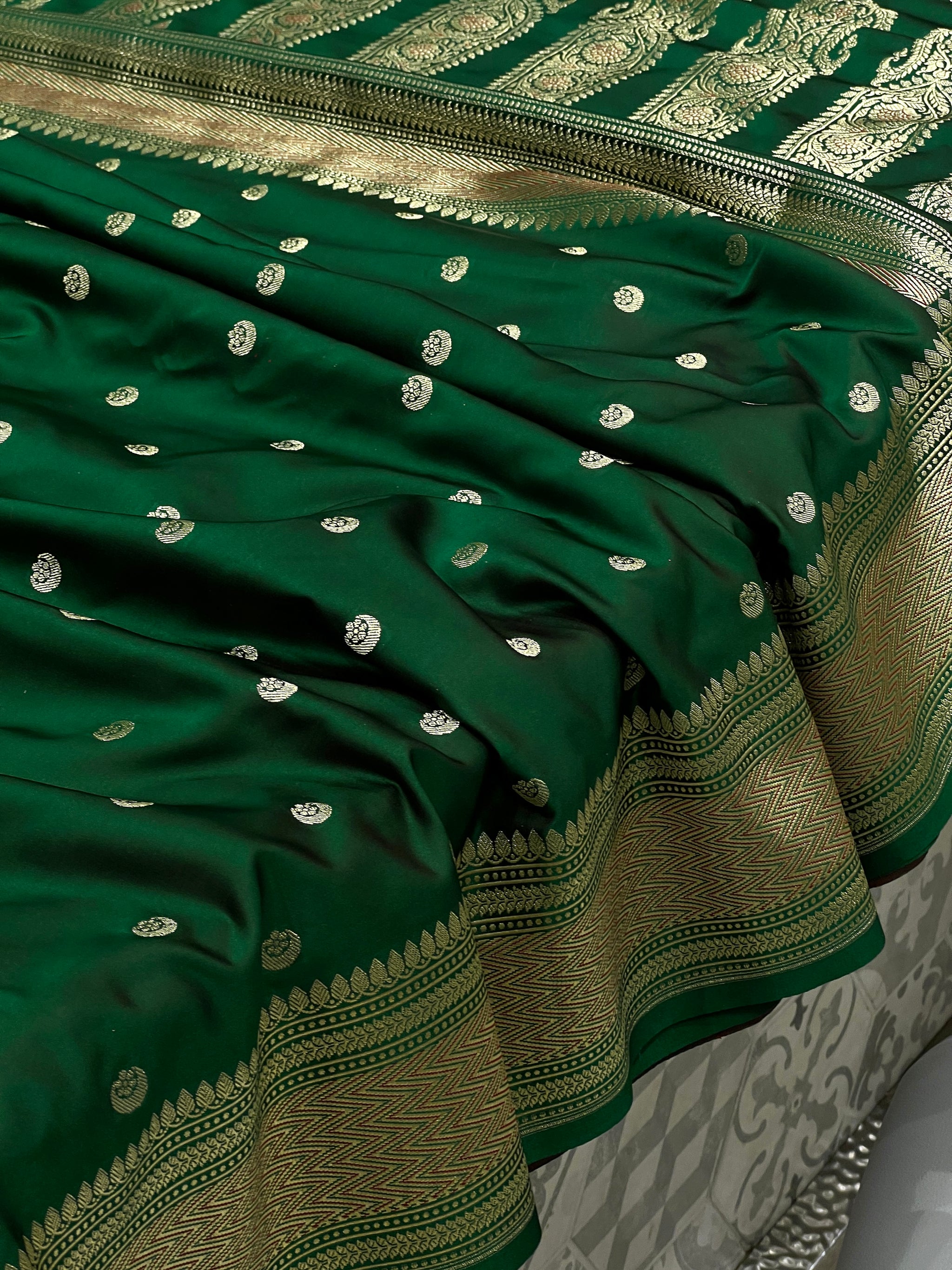 Bottle Green Banarasi Small Chand Butti Saree